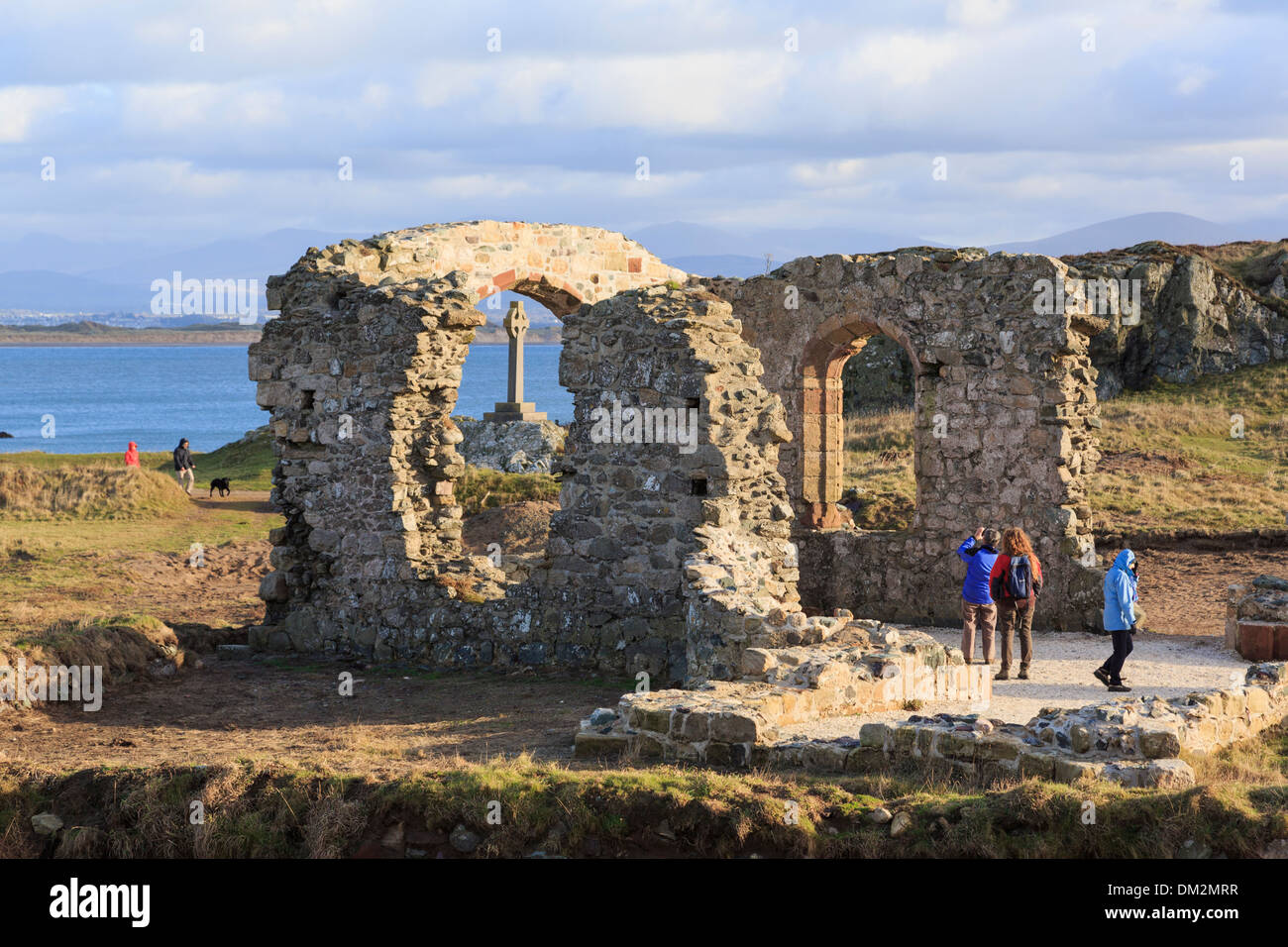 Church of saint dwynwen hi-res stock photography and images - Alamy