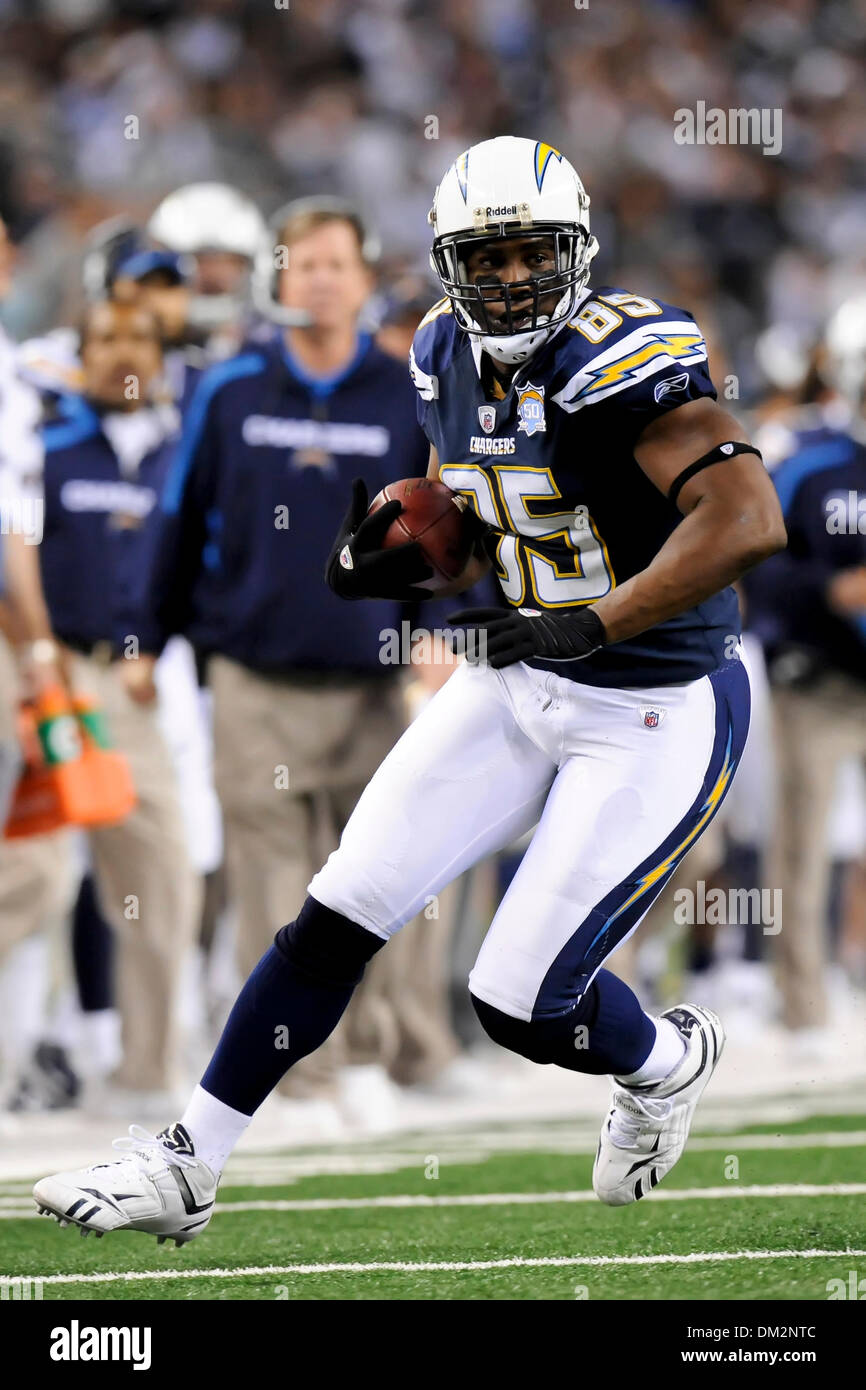 San Diego Chargers tight end Antonio Gates (85) makes a reception in ...