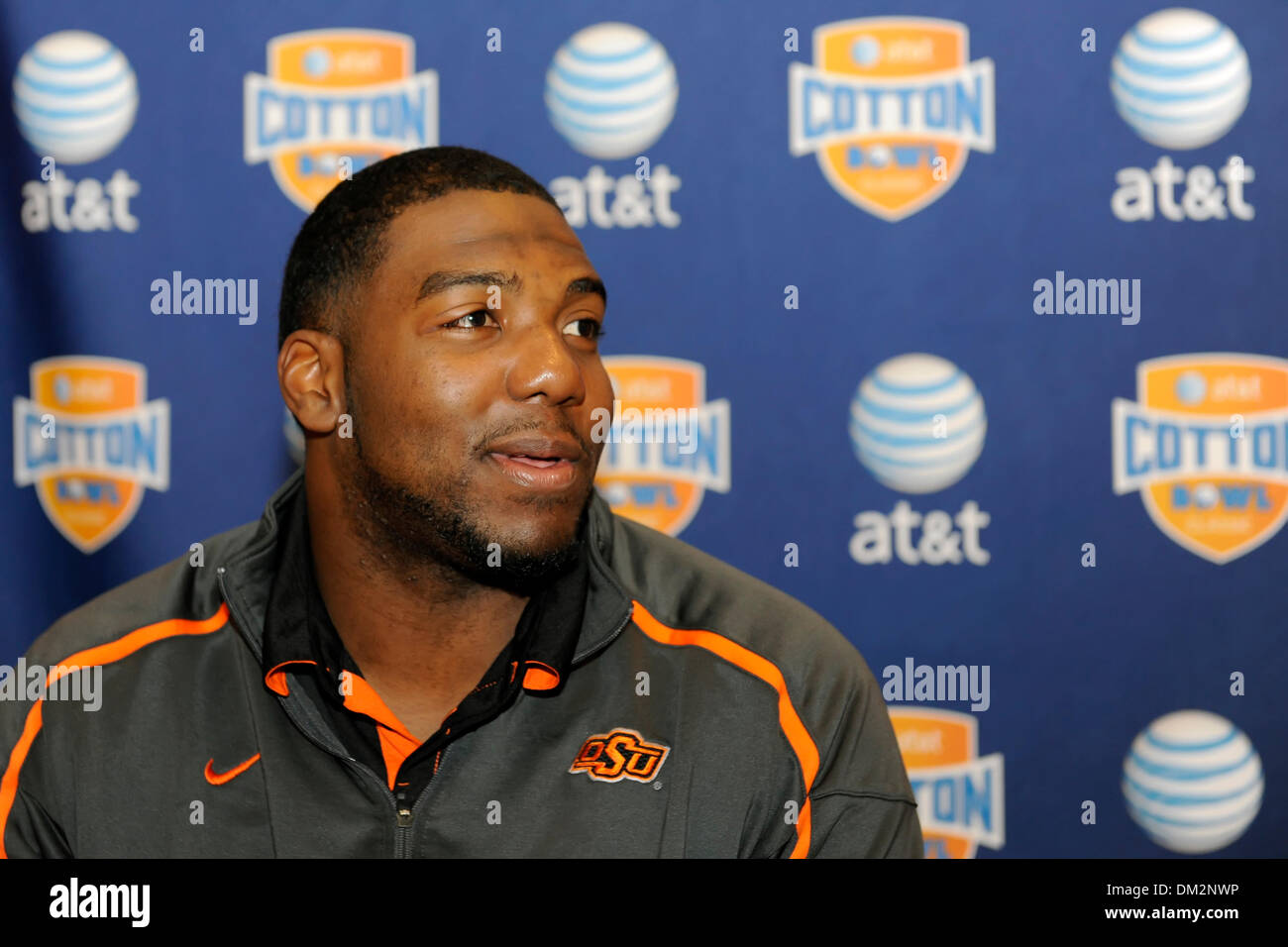 Russell okung hi-res stock photography and images - Alamy