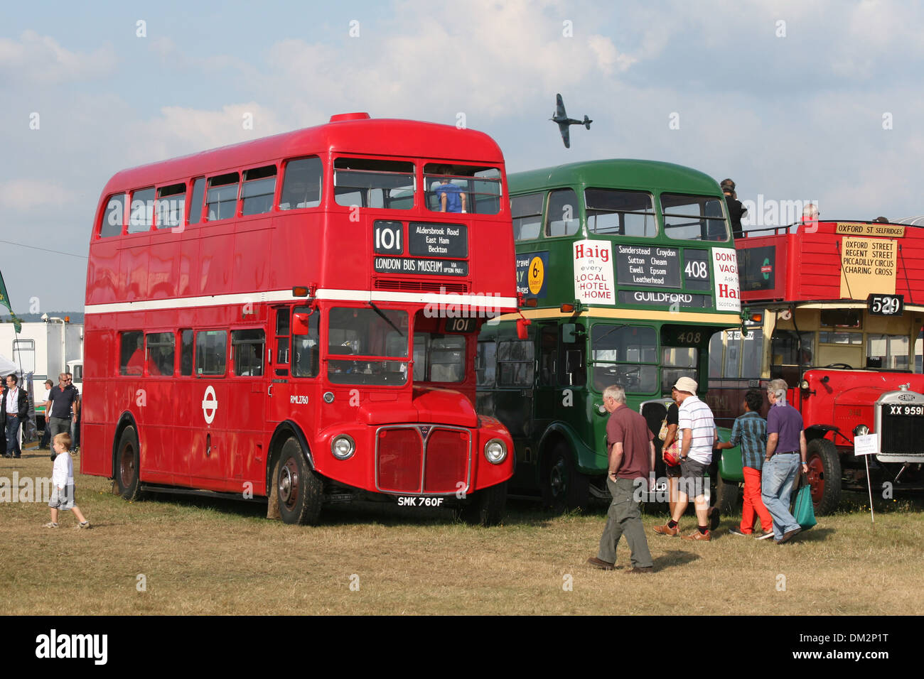 Greenline buses hi-res stock photography and images - Alamy