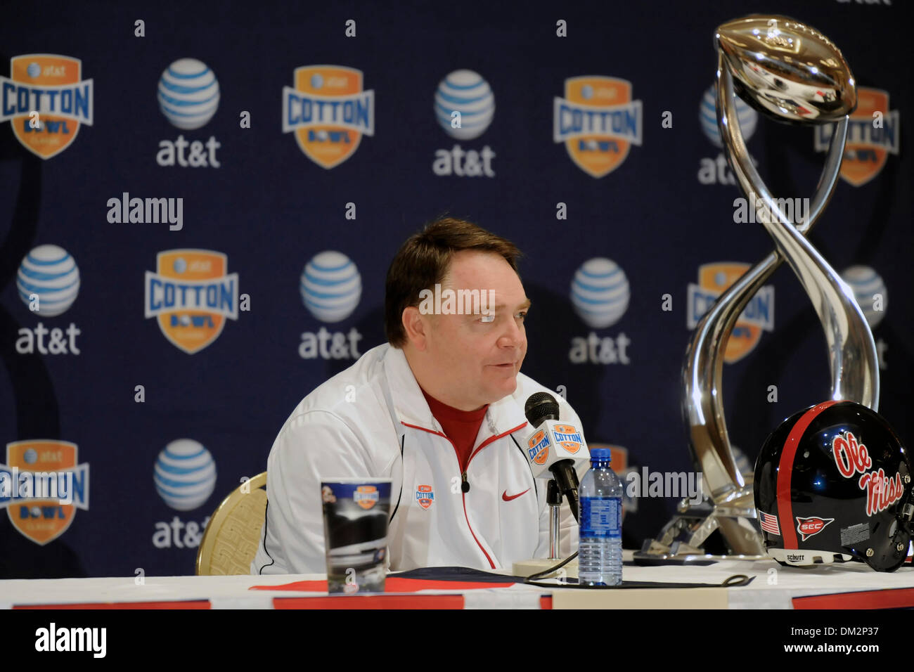 Oklahoma State Head coach Mike Gundy and Ole Miss Head Coach Houston ...