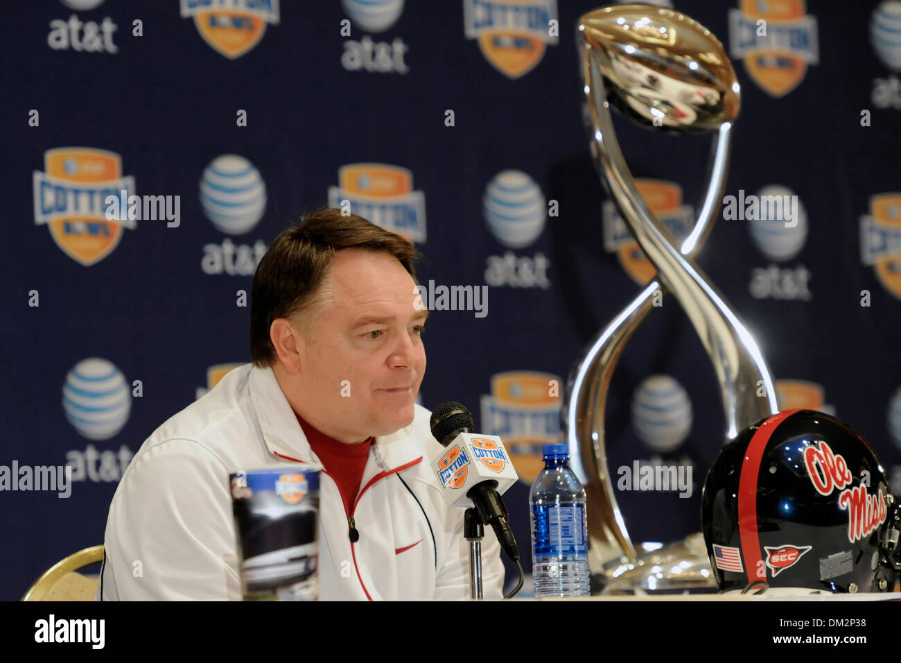 Oklahoma State Head coach Mike Gundy and Ole Miss Head Coach Houston ...