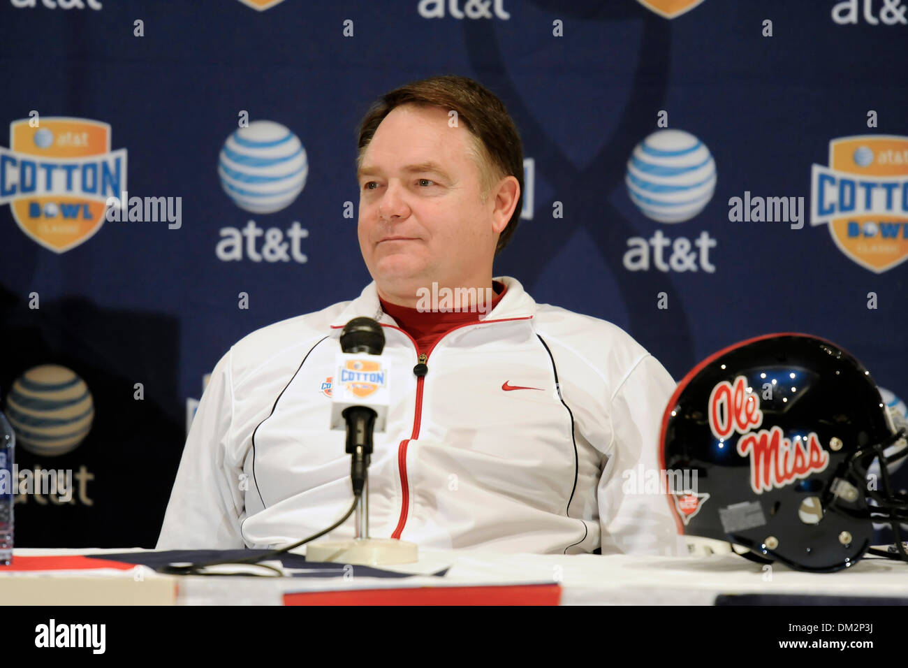 Oklahoma State Head coach Mike Gundy and Ole Miss Head Coach Houston ...