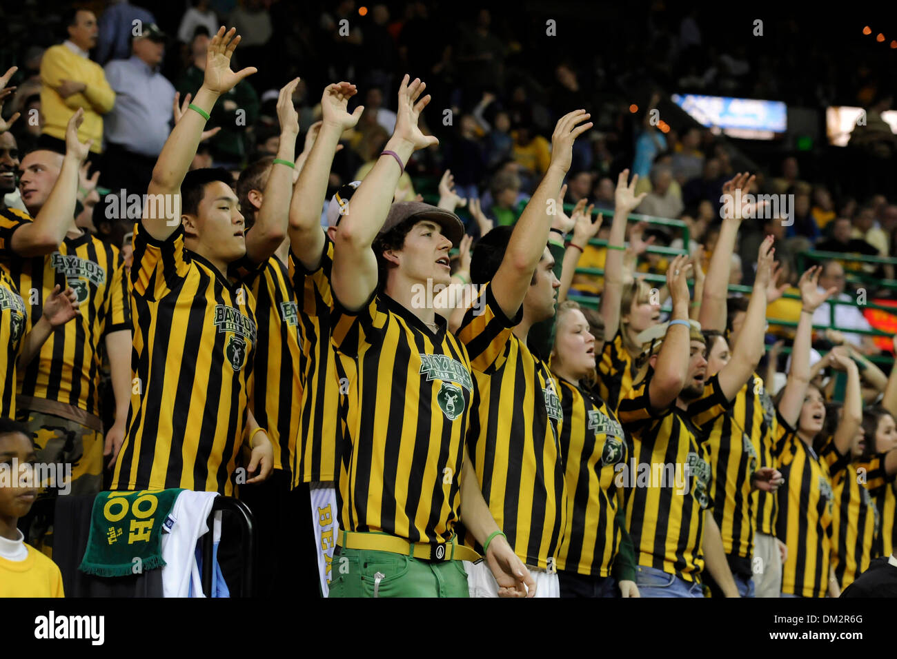 Baylor fans are fired up as the Bears tie up the socre as the #11 ...