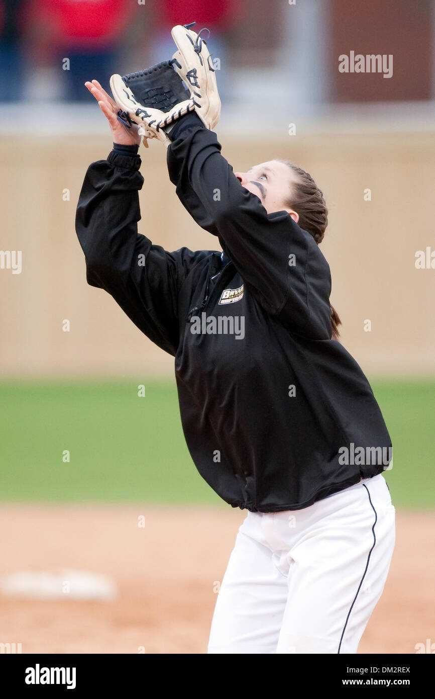 Laura lamson hi-res stock photography and images - Alamy