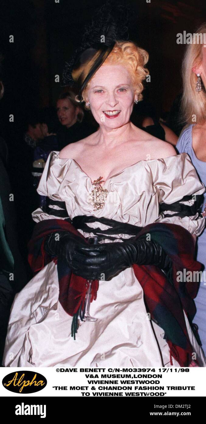 Nov. 17, 1998 - London, Great Britain - 17/11/98 V&A MUSEUM,LONDON ...
