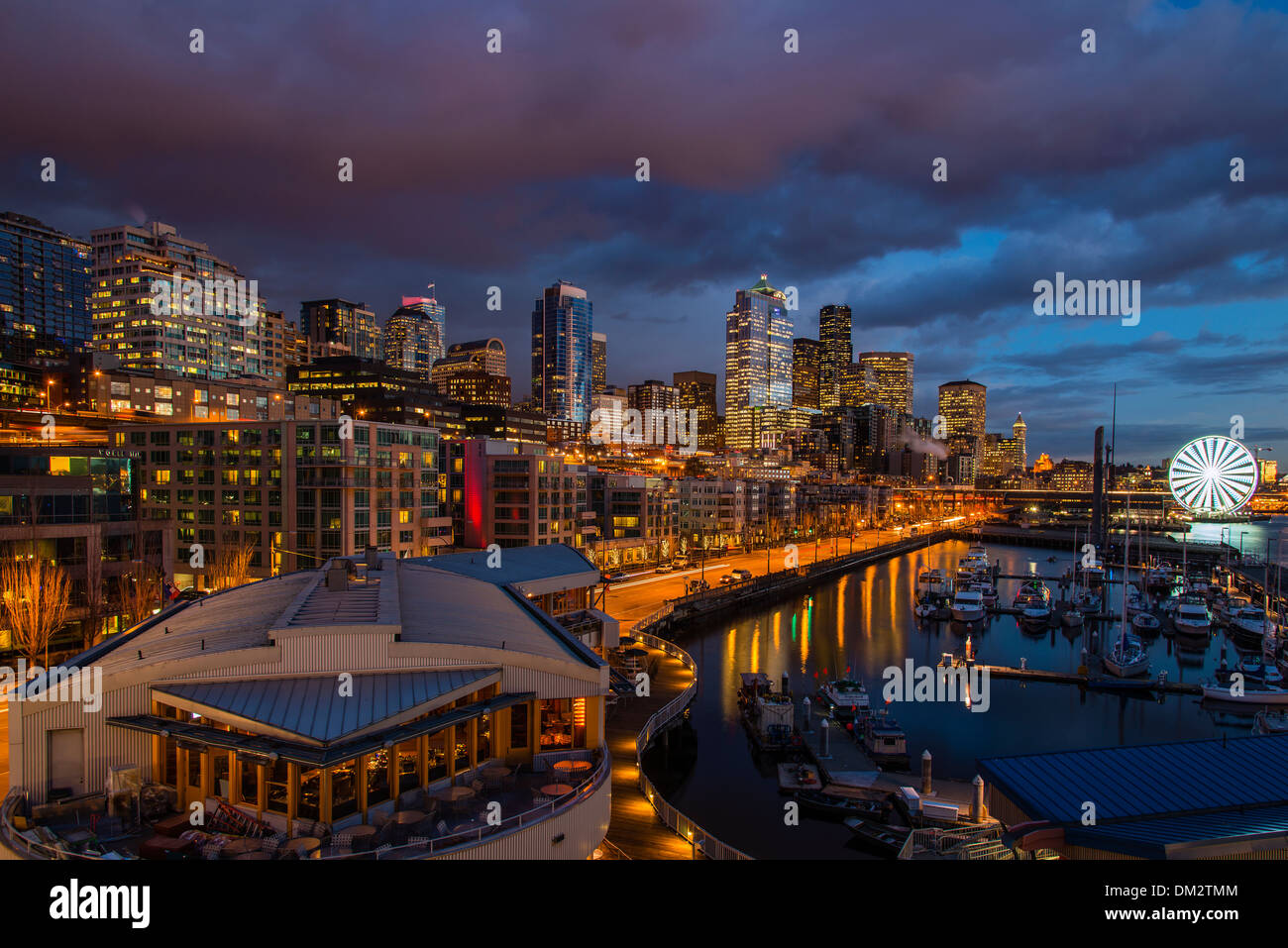Seattle waterfront ferris wheel hi-res stock photography and images - Alamy