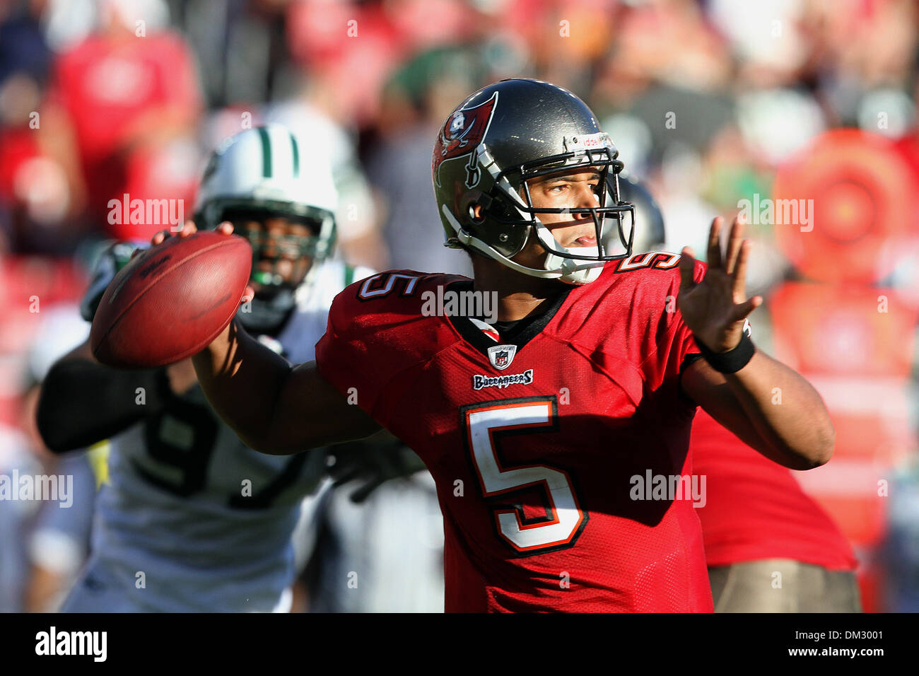 Tampa Bay Buccaneers quarterback Josh Freeman (5) attempts a pass ...