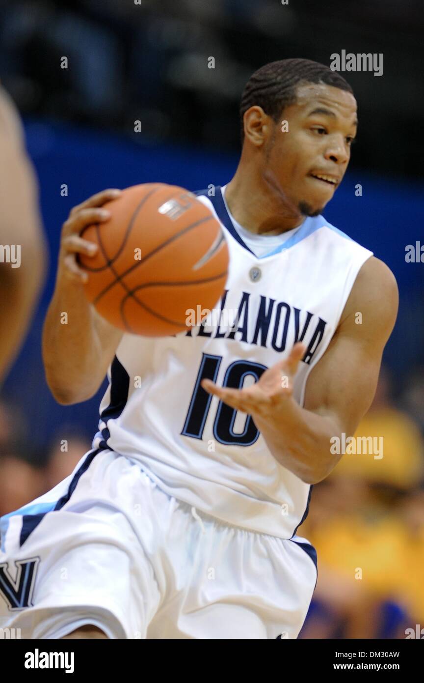 Villanova guard Corey Fisher #10 rebounds during the second half ...