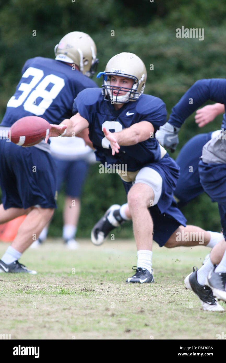Navy Midshipmen held a practice session at Rice University practice ...