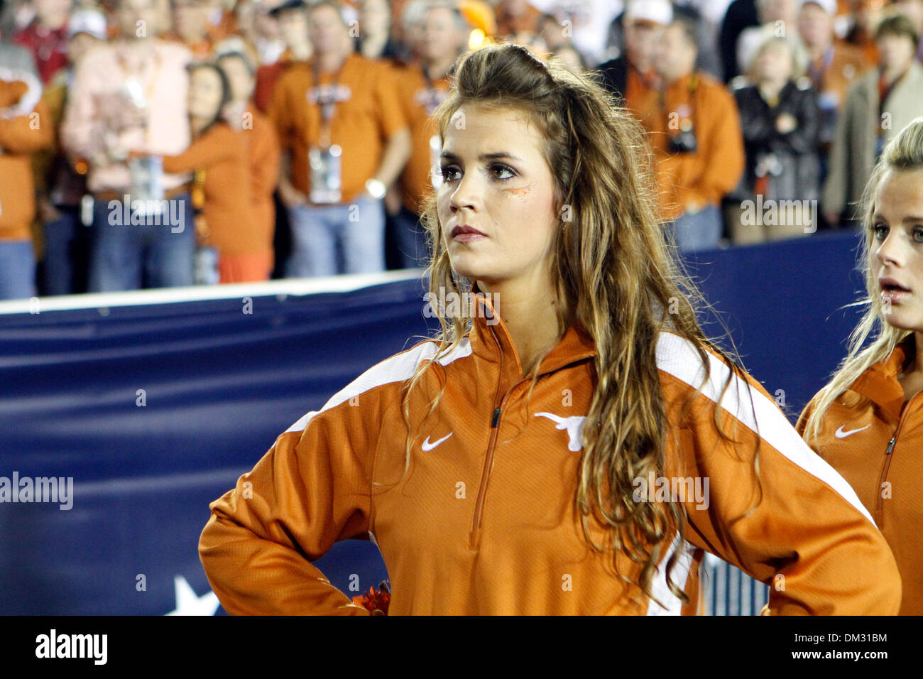 A Texas Longhorn Cheerleaders during the 2010 BCS National Championship ...
