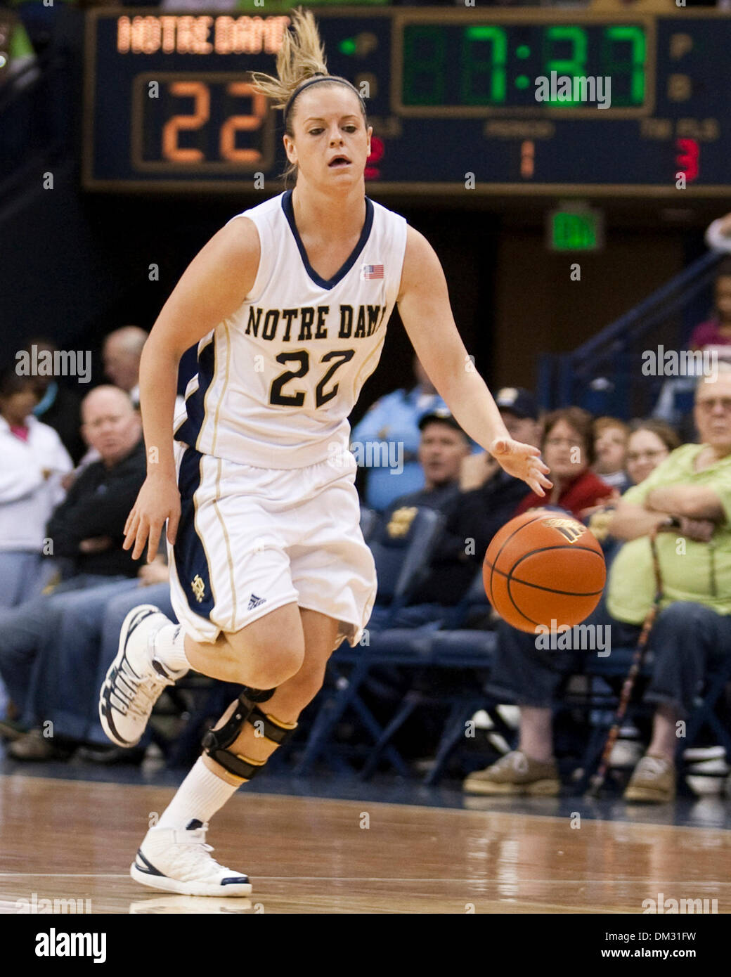 Notre Dame Guard Brittany Mallory (22) in game action between the Notre ...