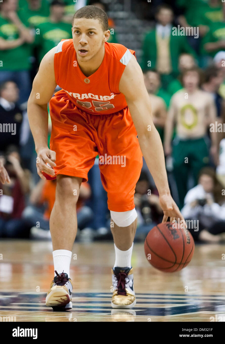 Syracuse Guard Brandon Triche (25) in game action between the Notre ...