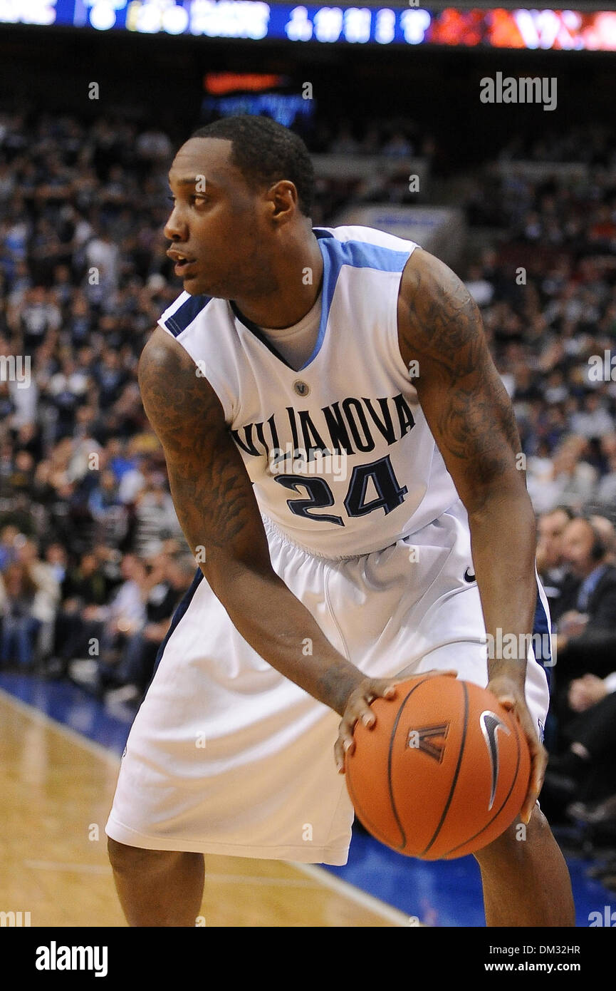 Villanova guard Corey Stokes #24 loosk to drive the lane in game action ...