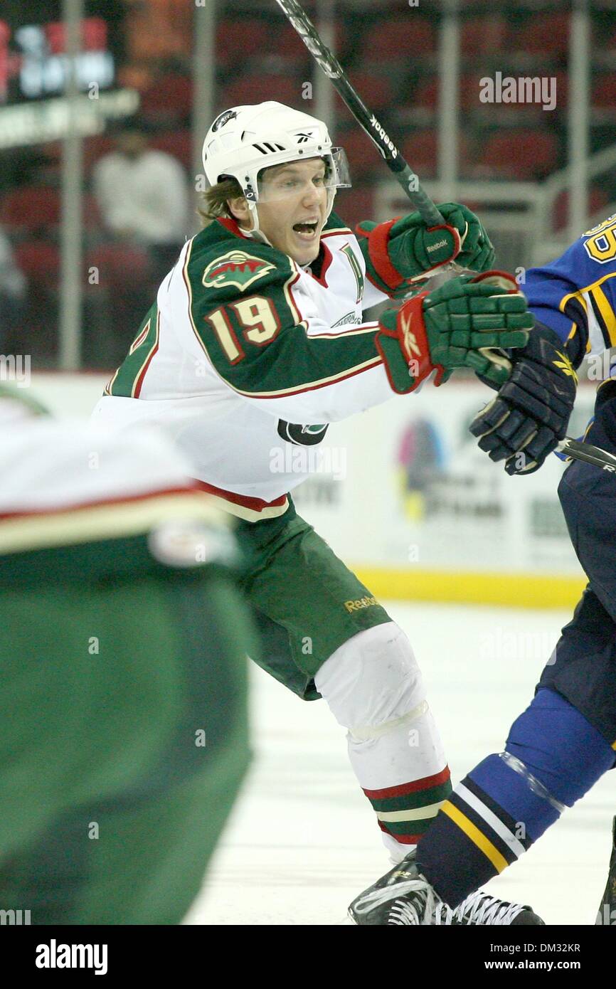 Houston Aeros Right Wing Danny Irmen (19) works on Peoria Rivermen ...