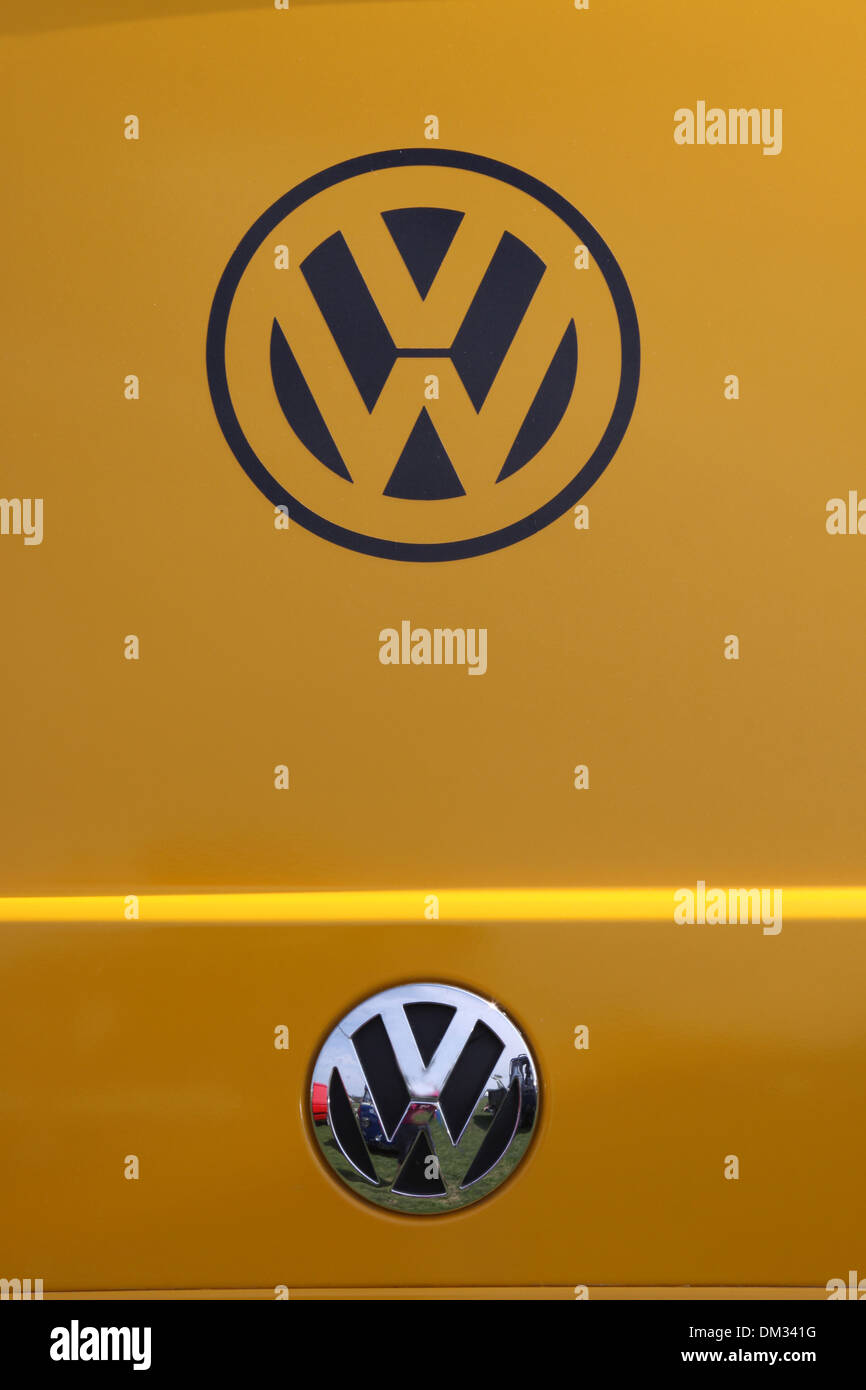 VW Volkswagen badge on vehicle Stock Photo - Alamy