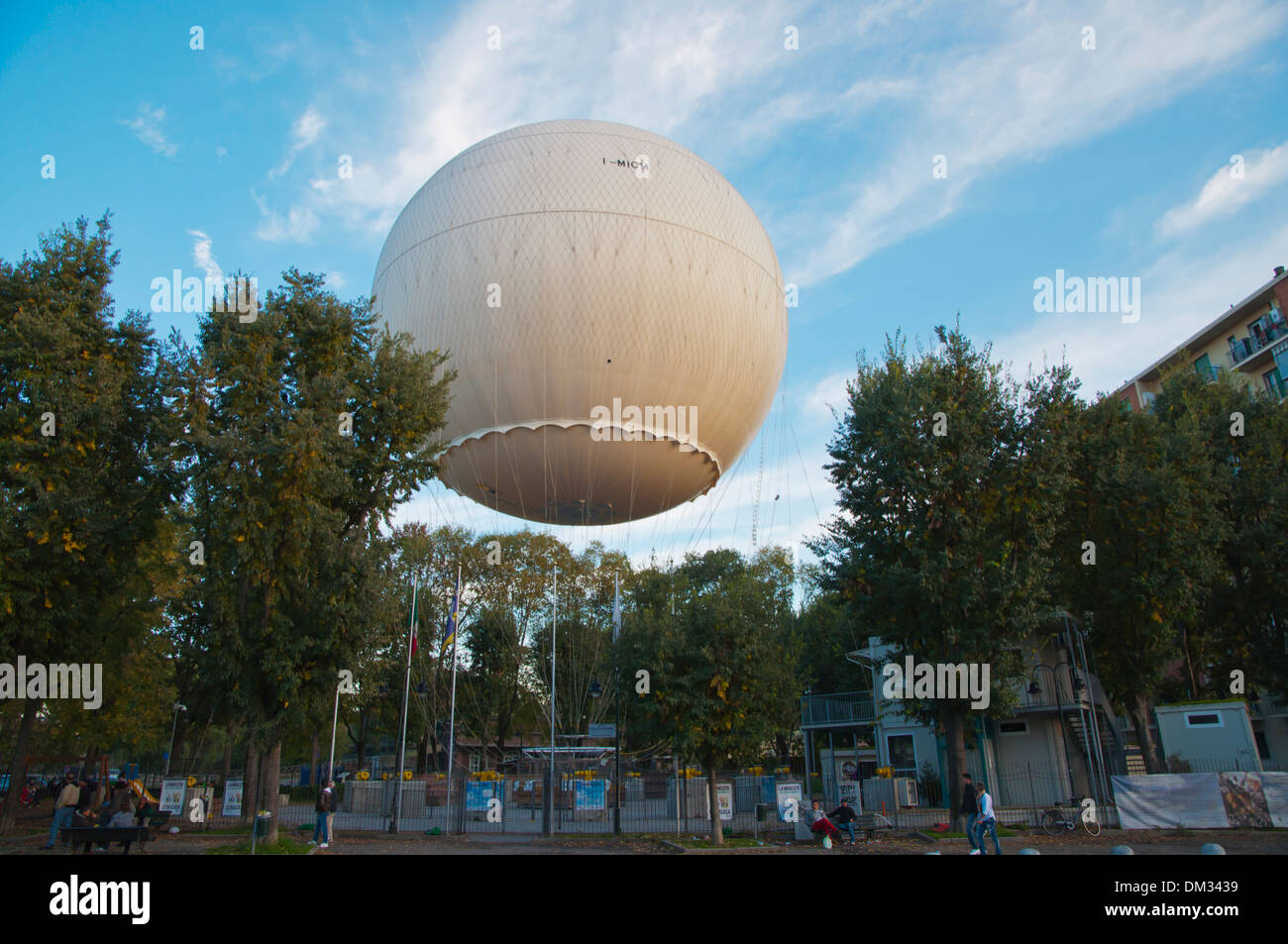 Balloon park hi-res stock photography and images - Alamy
