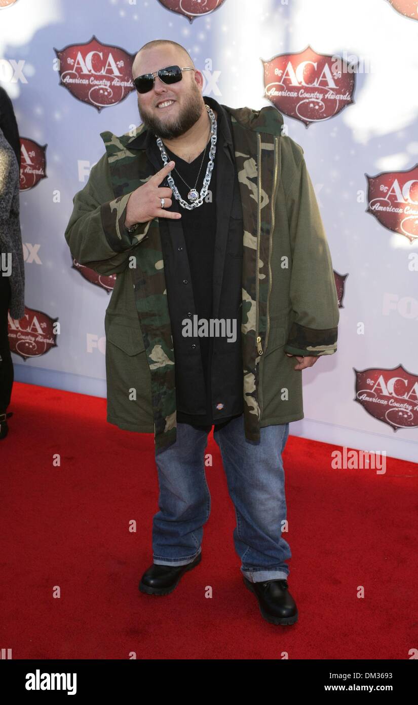 Big smo hi-res stock photography and images - Alamy