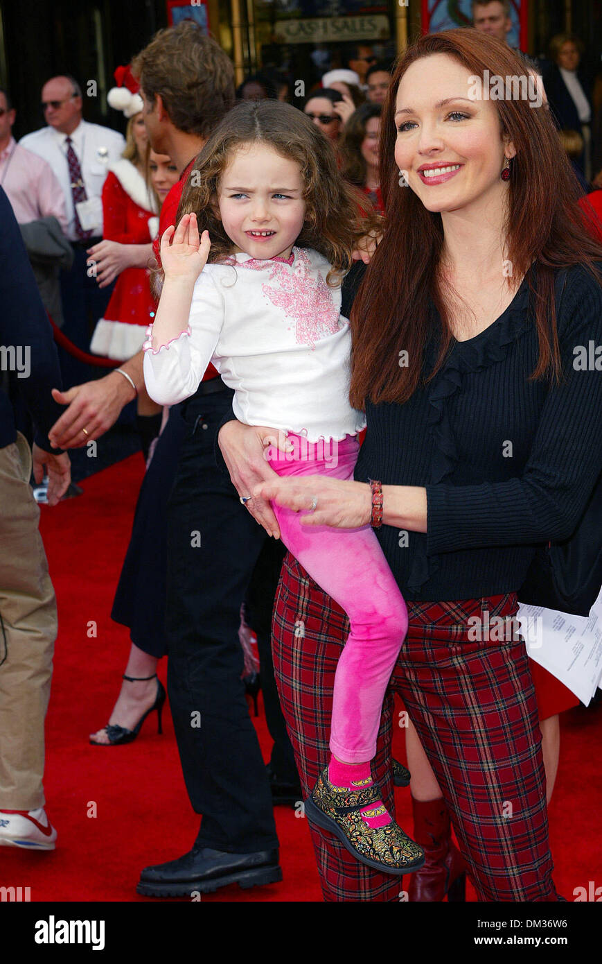 Oct. 27, 2002 - Hollywood, CALIFORNIA - AMY YASBECK AND DAUGHTER STELLA ...