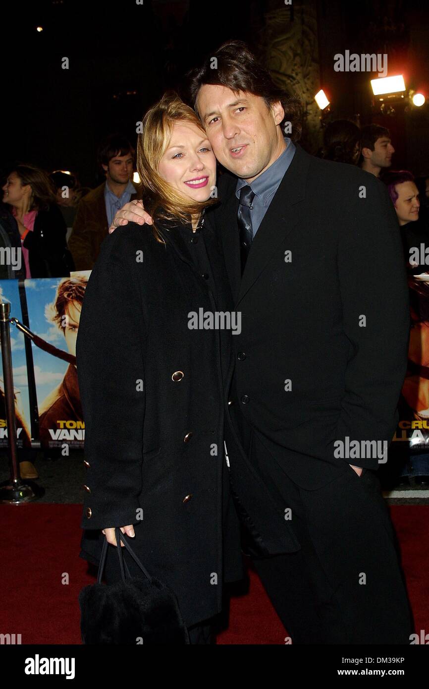Dec. 10, 2001 - VANILLA SKY PREMIERE.AT GRAUMAN'S MANN CHINESE THEATER ...