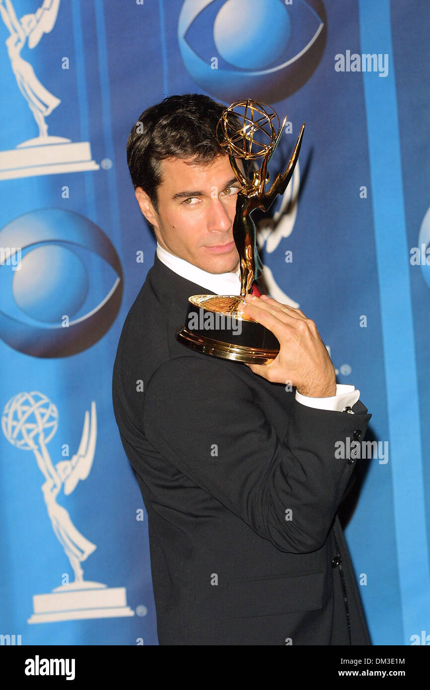 Nov. 4, 2001 - 53RD EMMY AWARDS.AT THE SHUBERT THEATRE IN LOS ANGELES ...