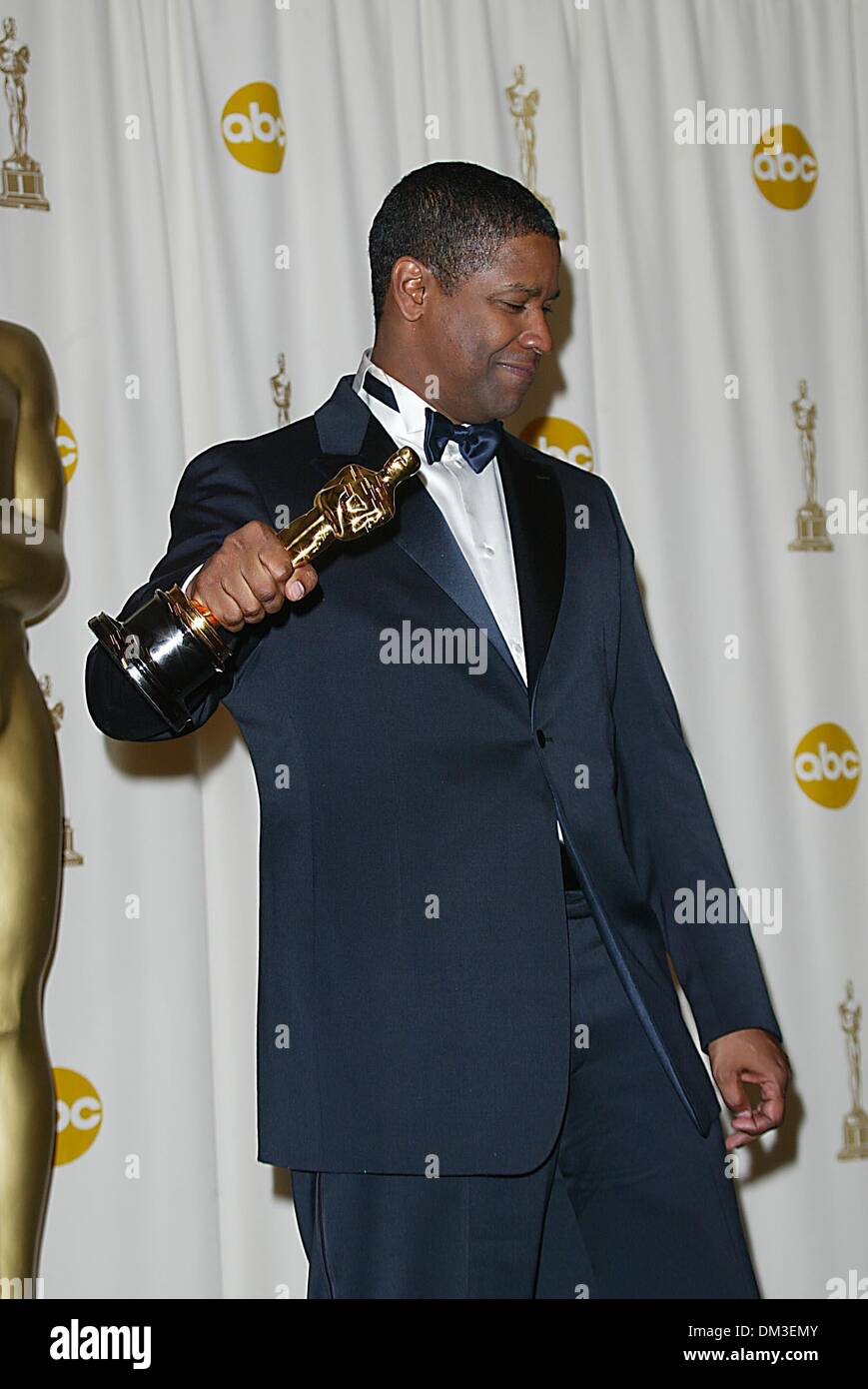 Mar. 24, 2002 - Los Angeles, CALIFORNIA - K24518FB:74TH ACADEMY AWARDS ...
