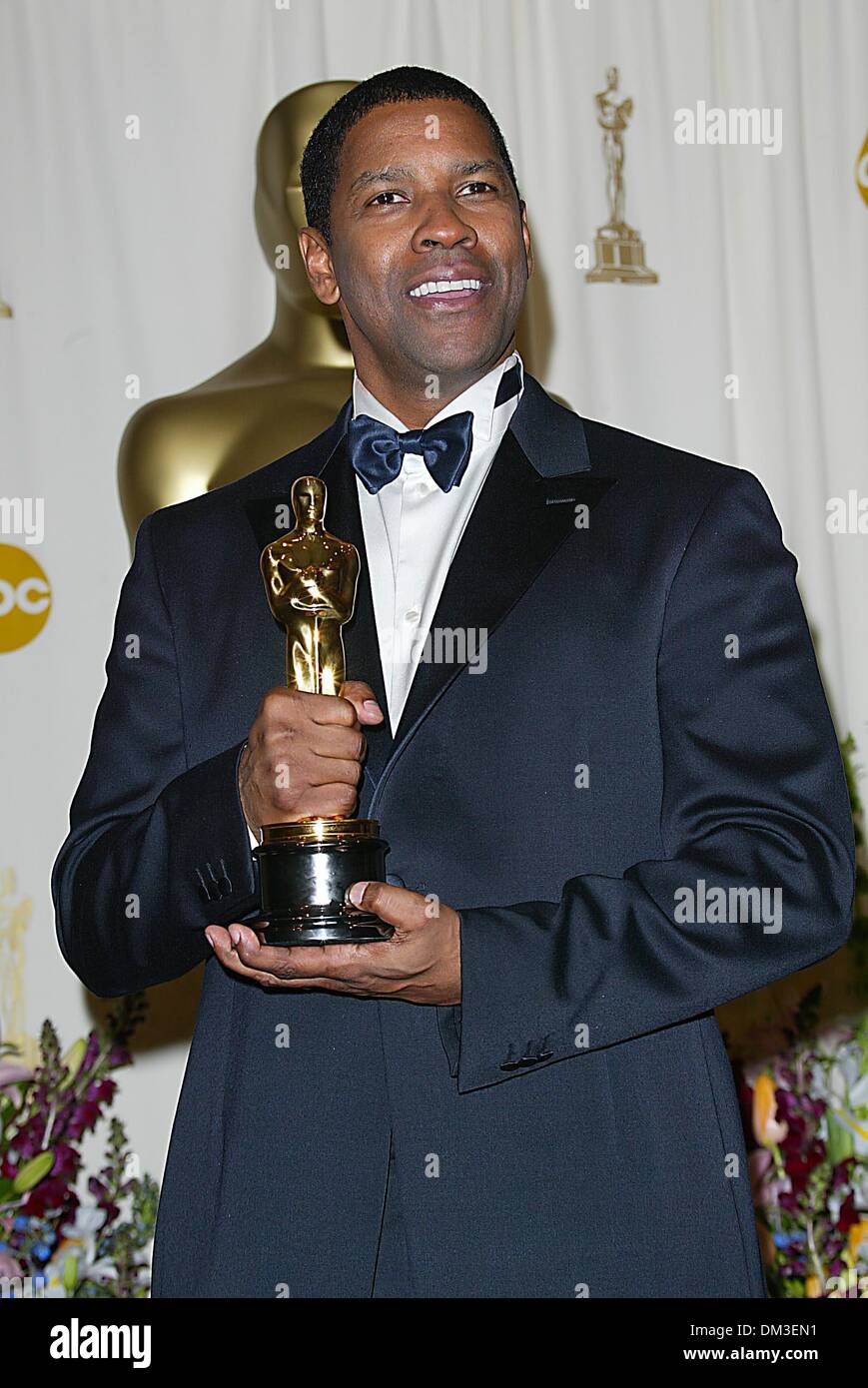 Mar. 24, 2002 - Los Angeles, CALIFORNIA - K24518FB:74TH ACADEMY AWARDS ...