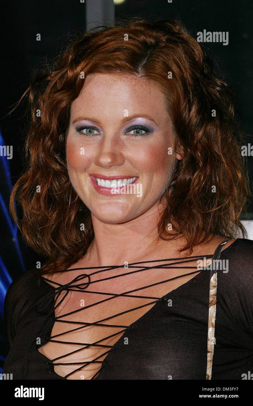 Elisa photos 2002 hi-res stock photography and images - Alamy