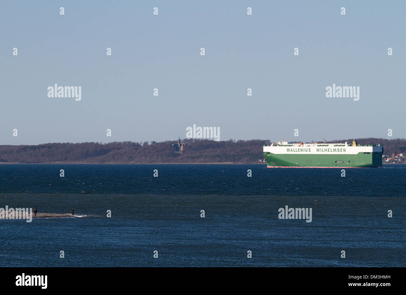 Car carrier hi-res stock photography and images - Alamy