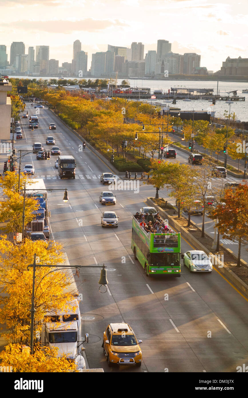 Hudson river water west side highway hi-res stock photography and ...