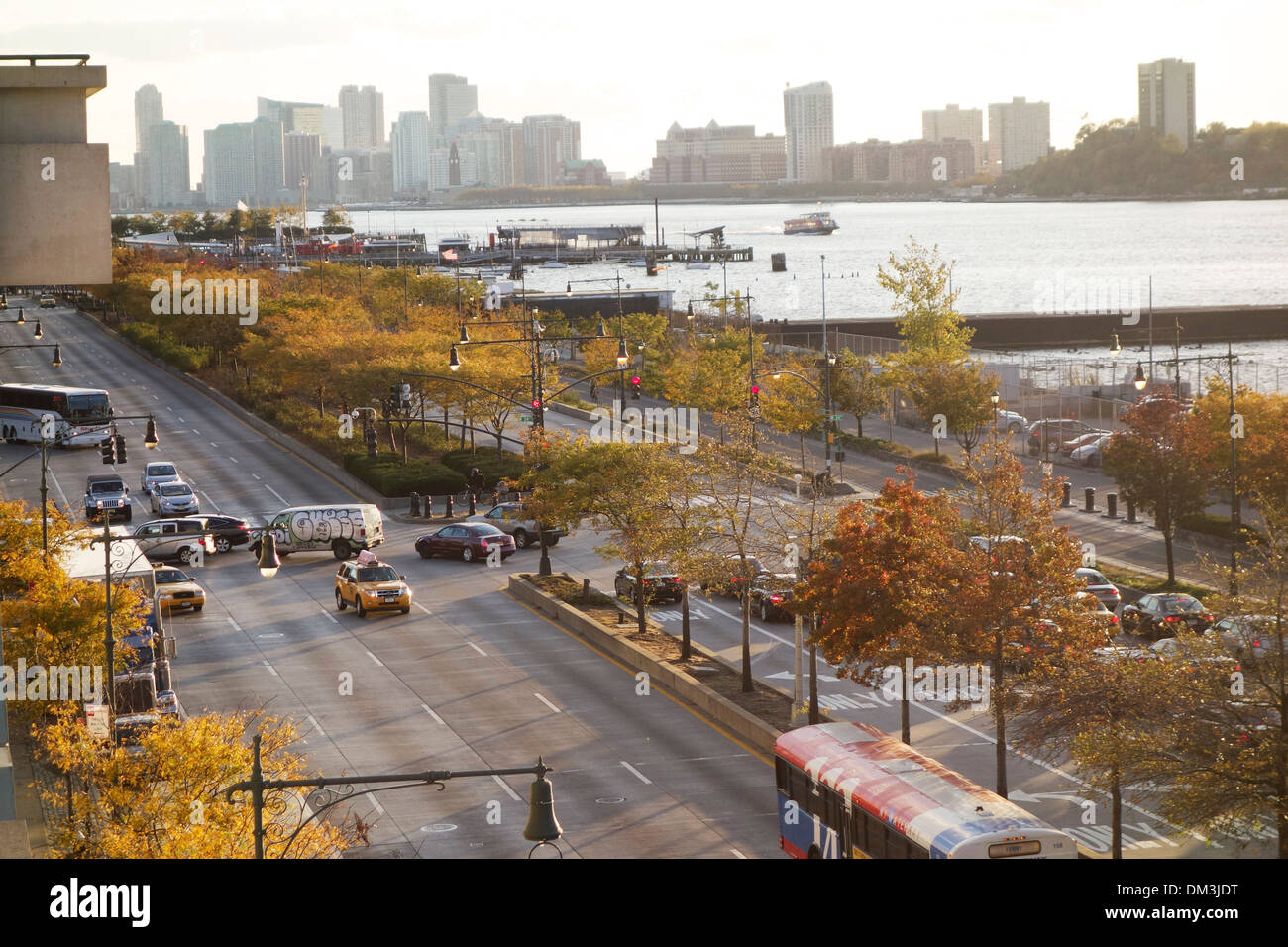 Hudson river water west side highway hi-res stock photography and ...