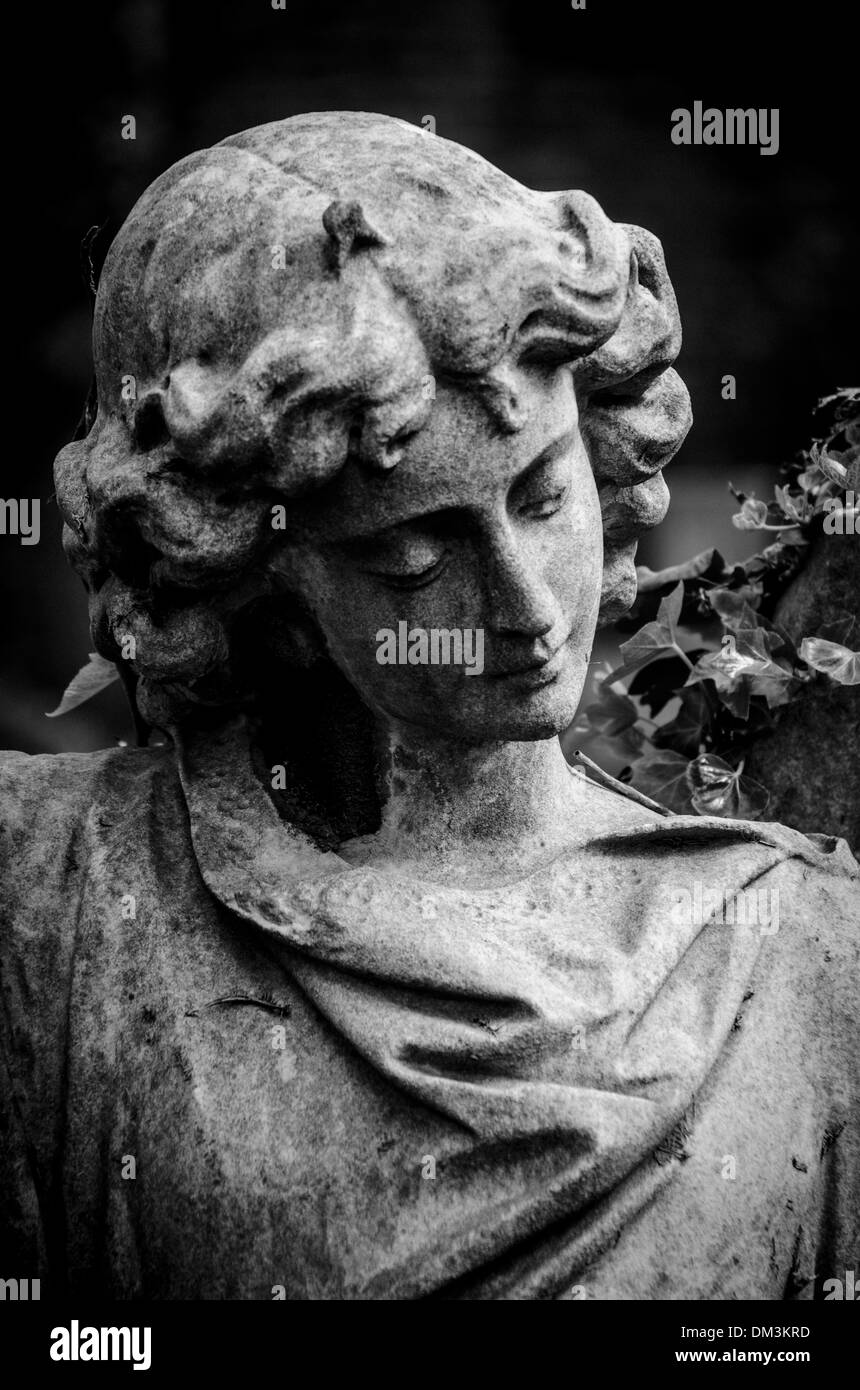 Beautiful Stone Angel, Headstone, Brompton Cemetery Stock Photo - Alamy