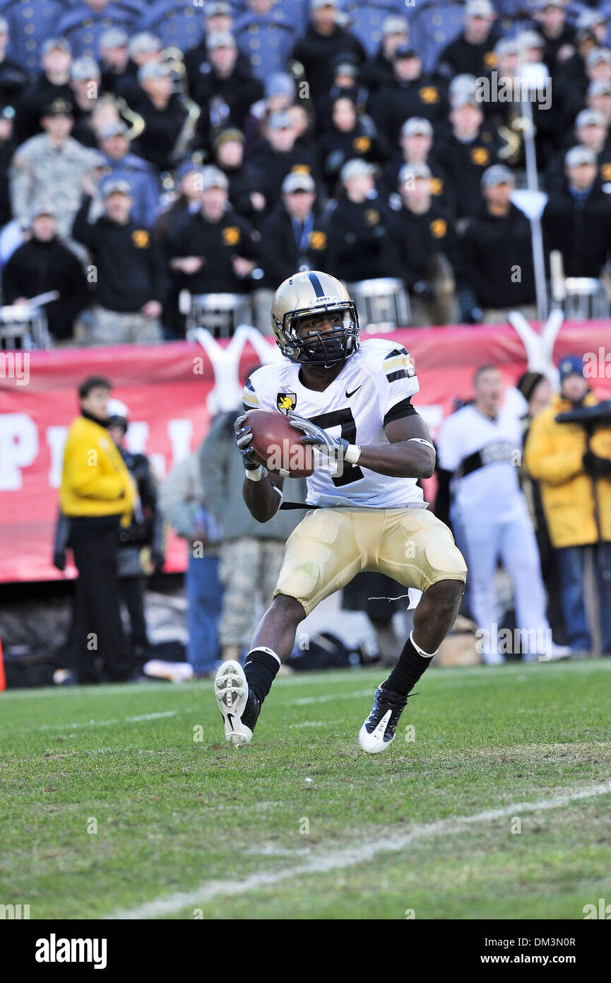 Philadelphia, Pennsylvania.Army cornerback James Whittington #7, game ...