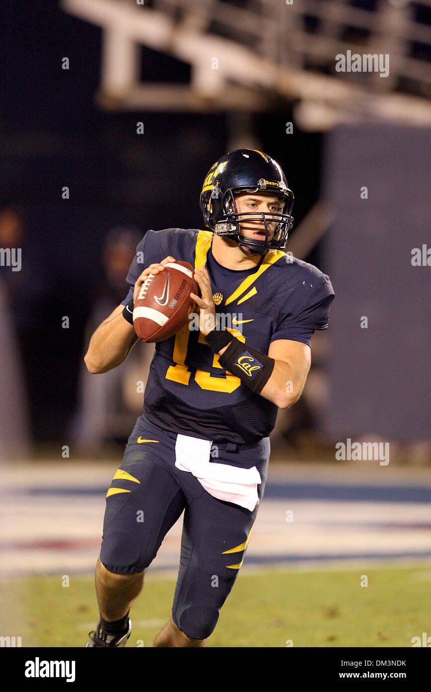 Cal Bears quarterback Kevin Riley #13 scrambles against the Utah Utes ...