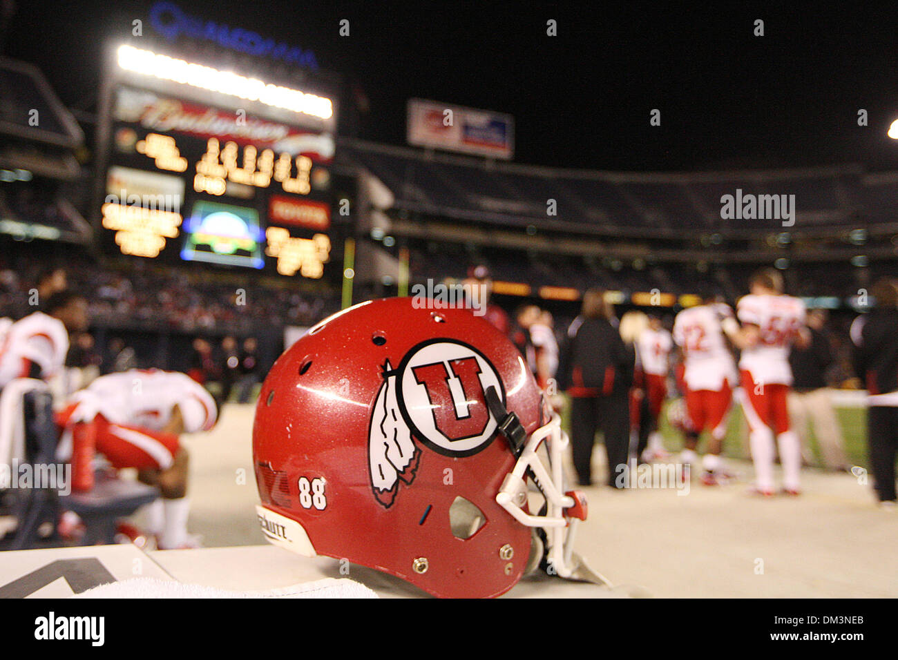 Utah Utes sideline during game action of the Utah vs Cal Poinsettia ...
