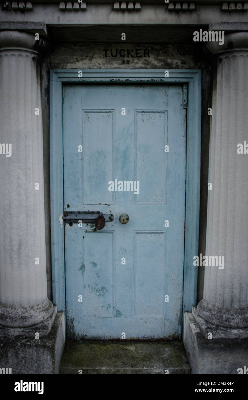 Mausoleum Door, Brompton Cemetery Stock Photo - Alamy