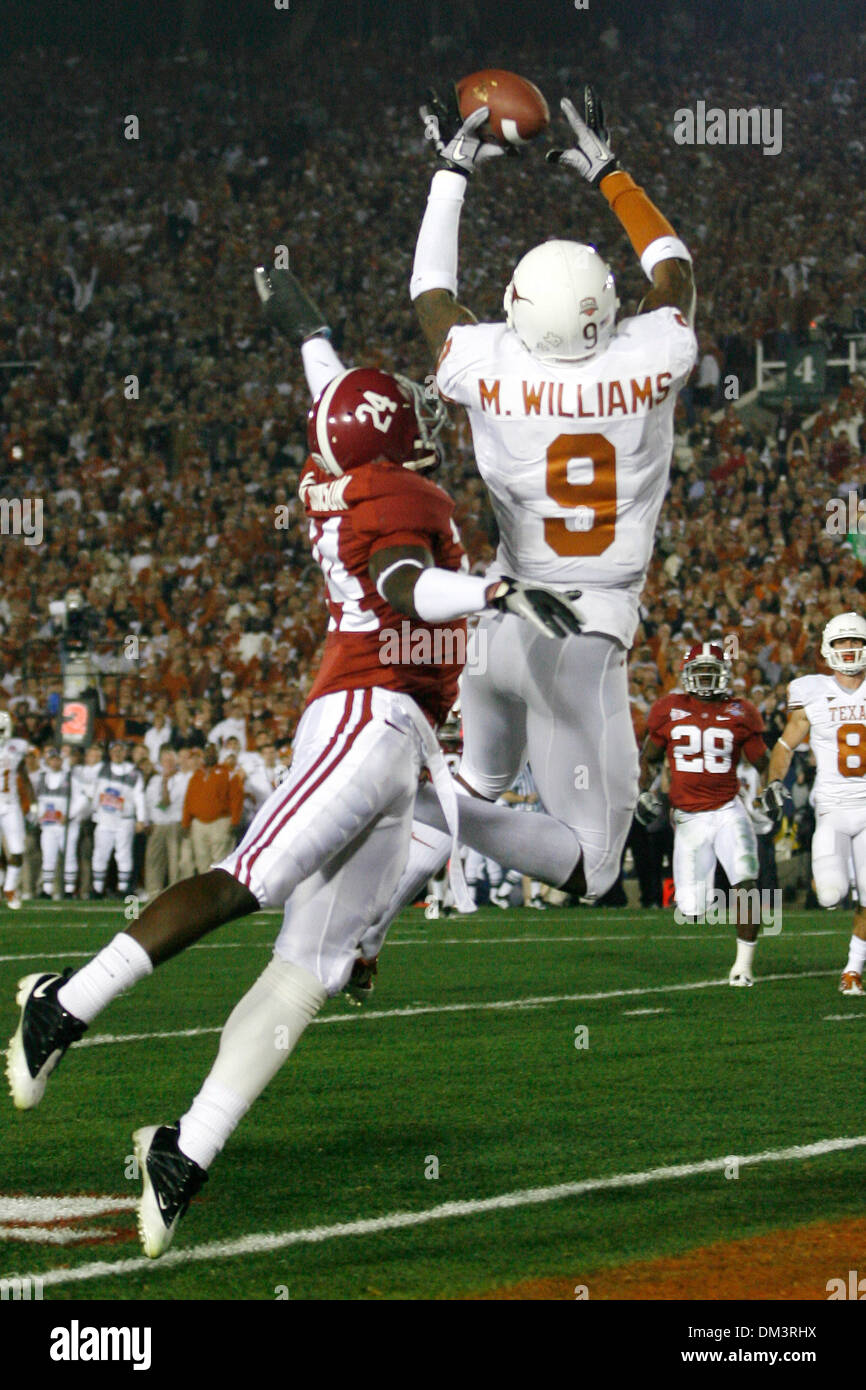 Texas wide receiver Malcolm Williams goes up against Alabama defensive ...