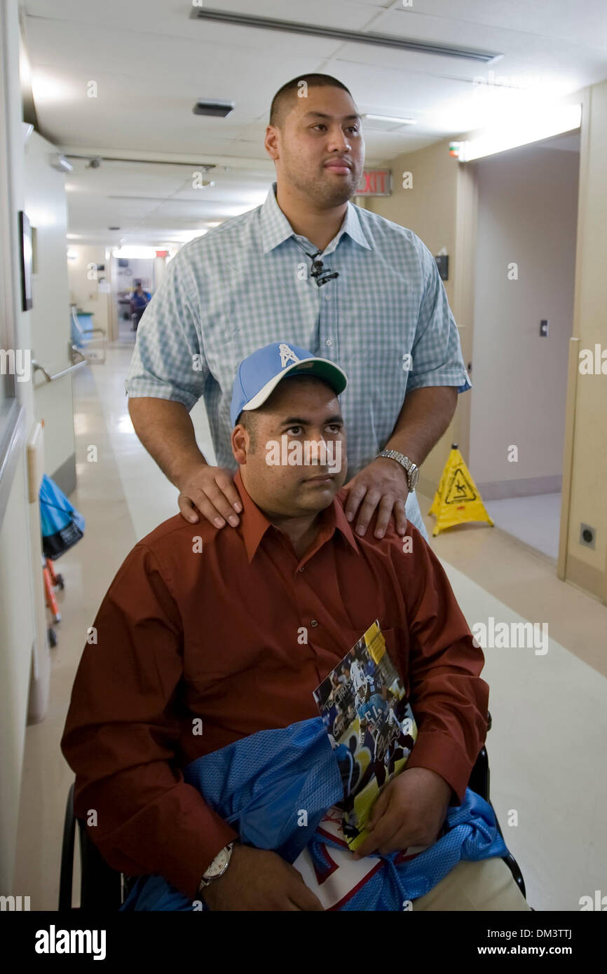 Tennessee Titans offensive lineman Eugene Amano, who grew up in San ...