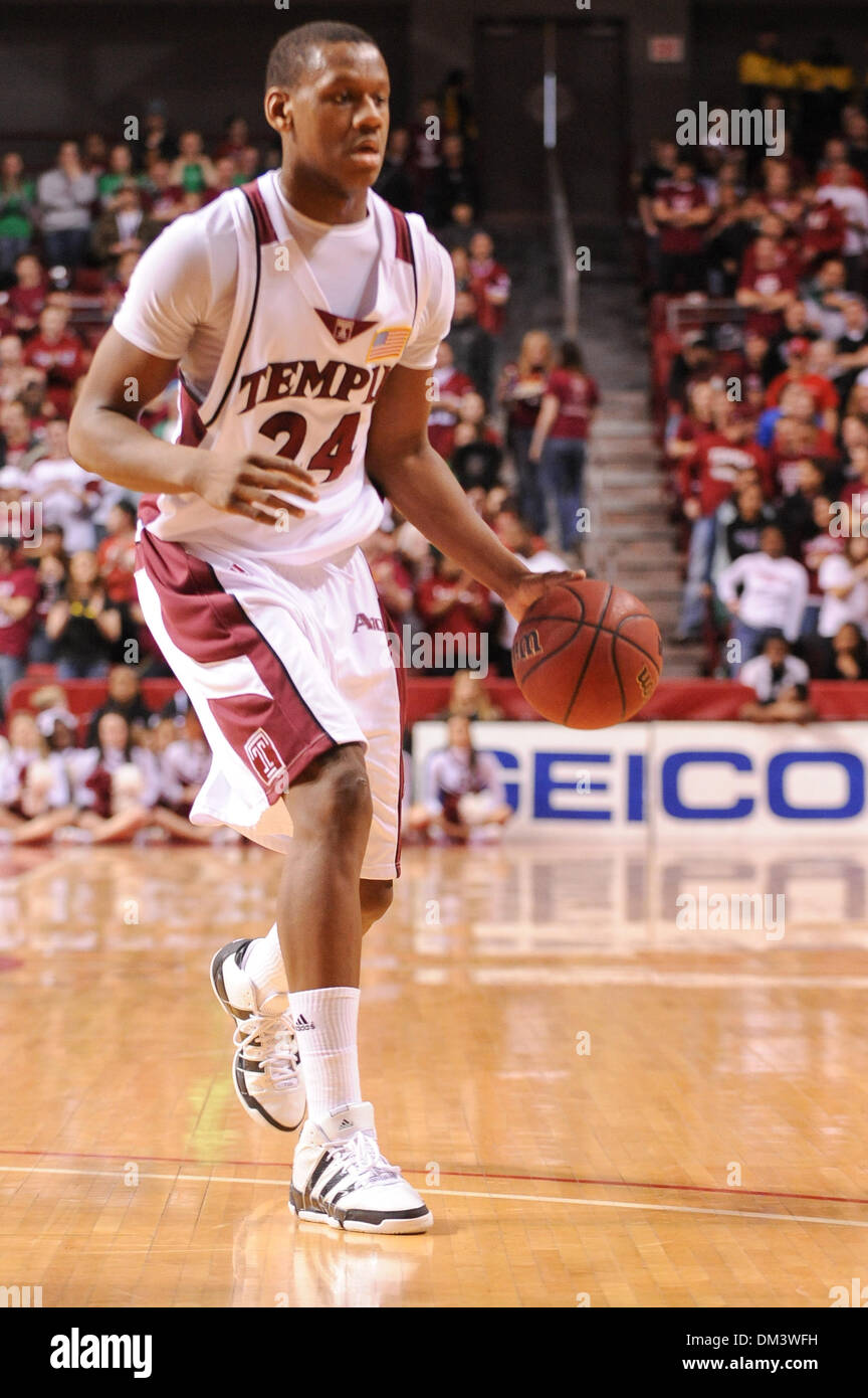 Temple forward Lavoy Allen #24 brings the balll up court during game ...