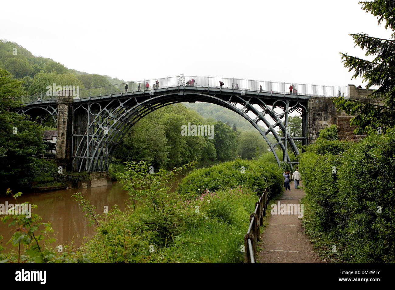 General view of the famous Iron bridge at Ironbridge, Coalbrookdale in ...