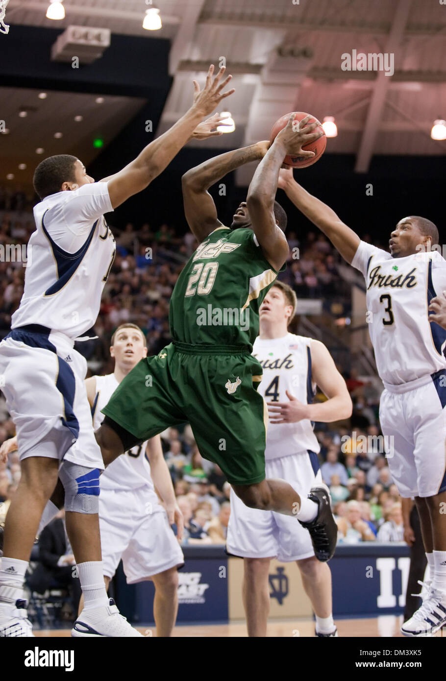South Florida Guard Dominique Jones (20) drives the lane against Notre ...