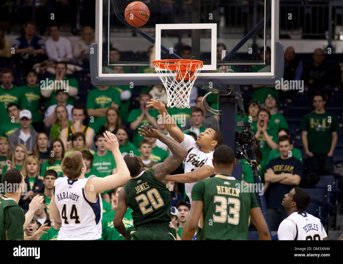 South Florida Guard Dominique Jones (20) shoots over Notre Dame Forward ...