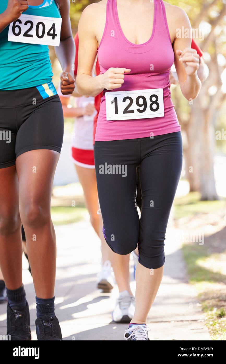 Female race runners hi-res stock photography and images - Alamy