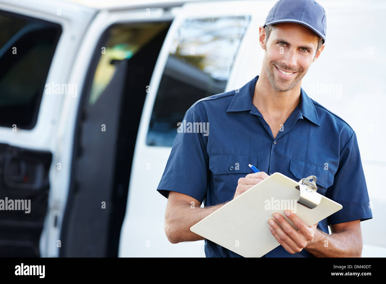 Delivery driver hi-res stock photography and images - Alamy
