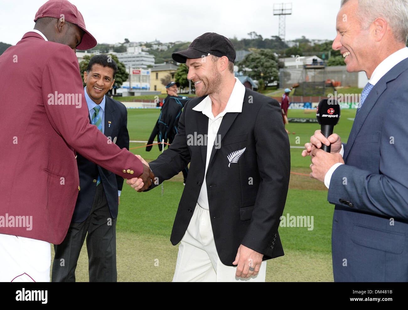 Cricket captains hi-res stock photography and images - Alamy