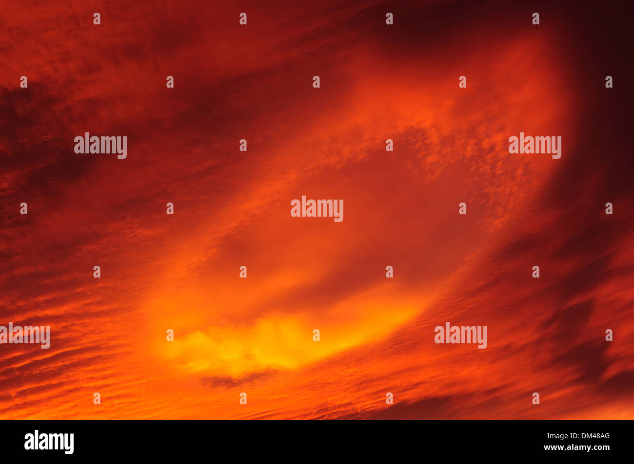 Weird cloud shape hi-res stock photography and images - Alamy