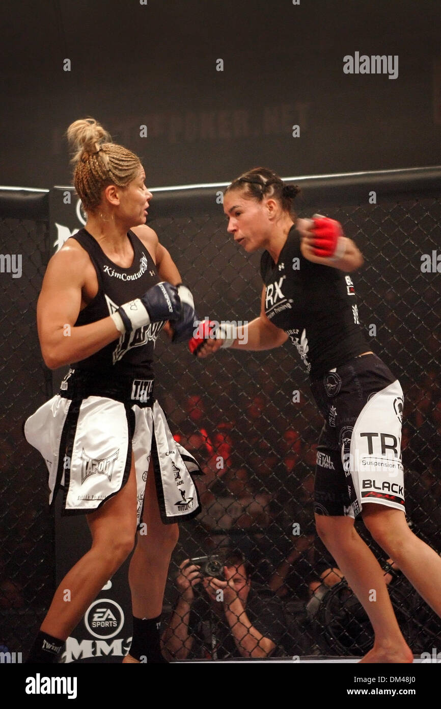 Kim sugar free couture las hi-res stock photography and images - Alamy