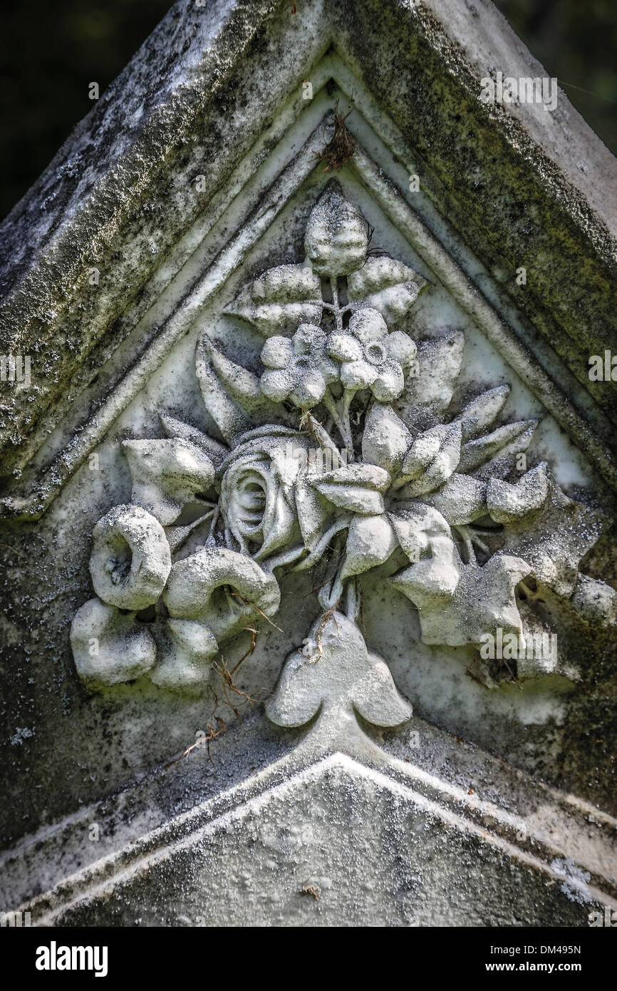 Stone carved flowers hi-res stock photography and images - Alamy