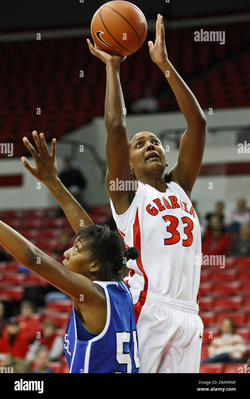 Georgia forward Angel Robinson (33) goes up for a shot at the game ...
