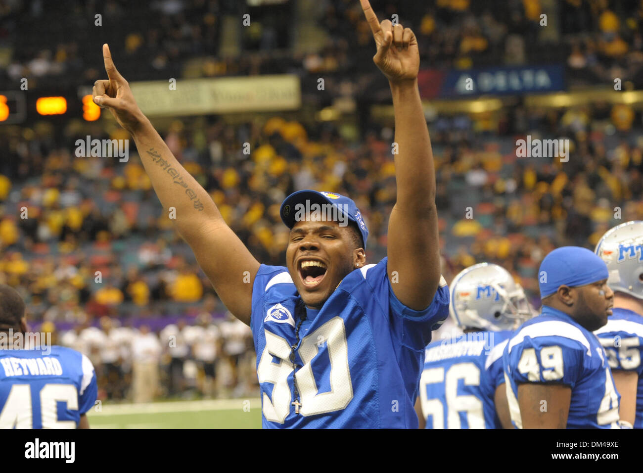 Middle Tenn. player celebrates during the 2009 R&L Carrier's New ...
